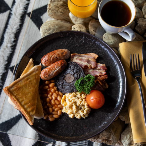 Safari Lodges | West Midland Safari Park - Dining With Us